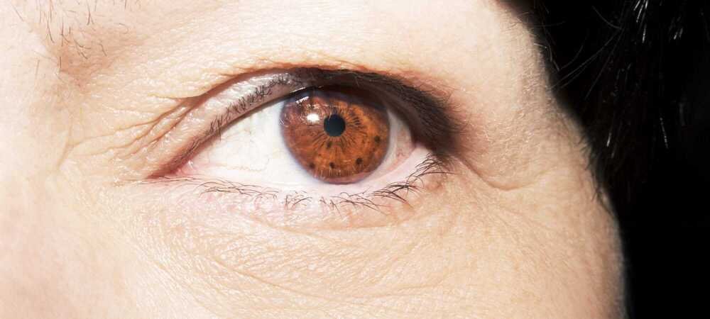 Say Goodbye to Eye Bags with Expert Tips | L'Oréal Paris