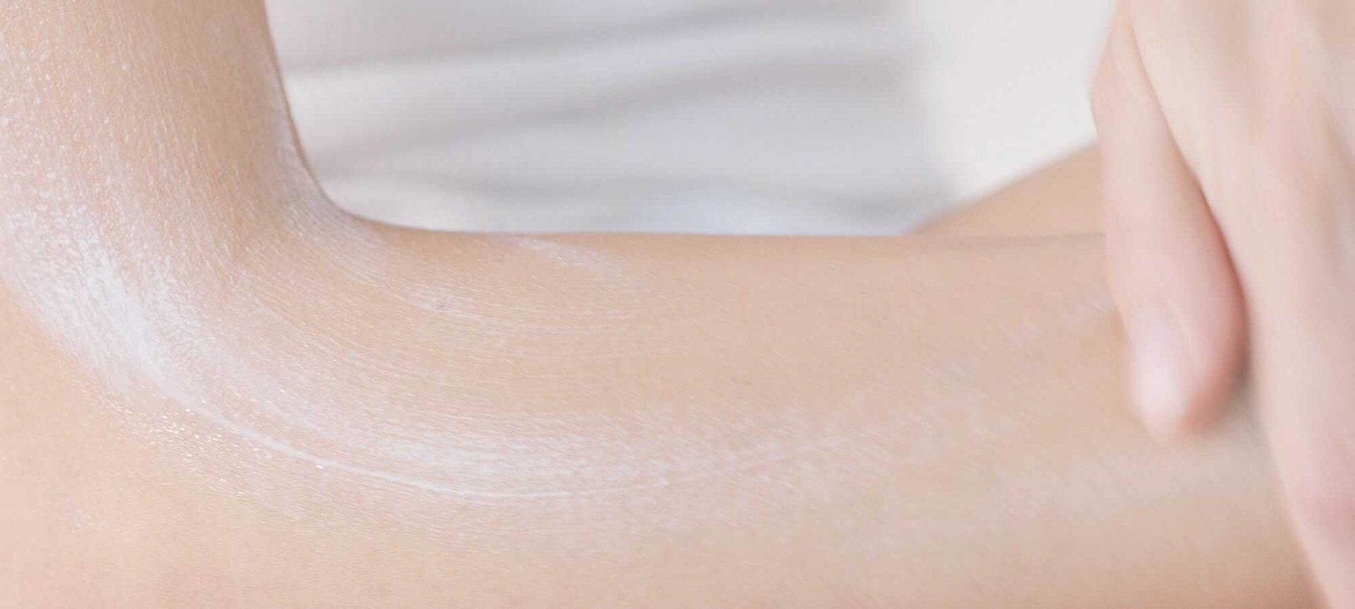 Unlock the Power of Perline for Visibly Beautiful Skin | L'Oréal Paris